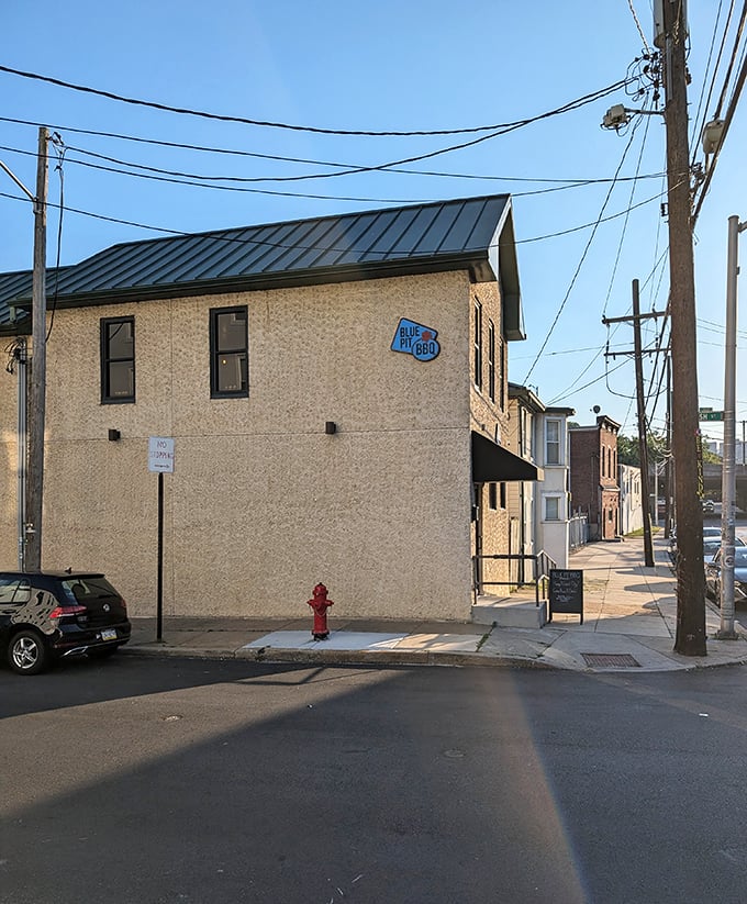 Blue Pit's simple corner location proves that great BBQ doesn't need fancy digs, just serious skills.