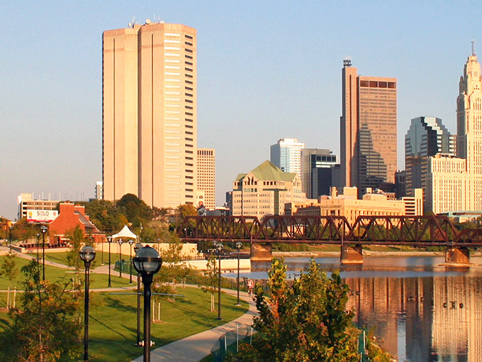 Columbus stretches along the Scioto like a capital city that never forgot its friendly roots.