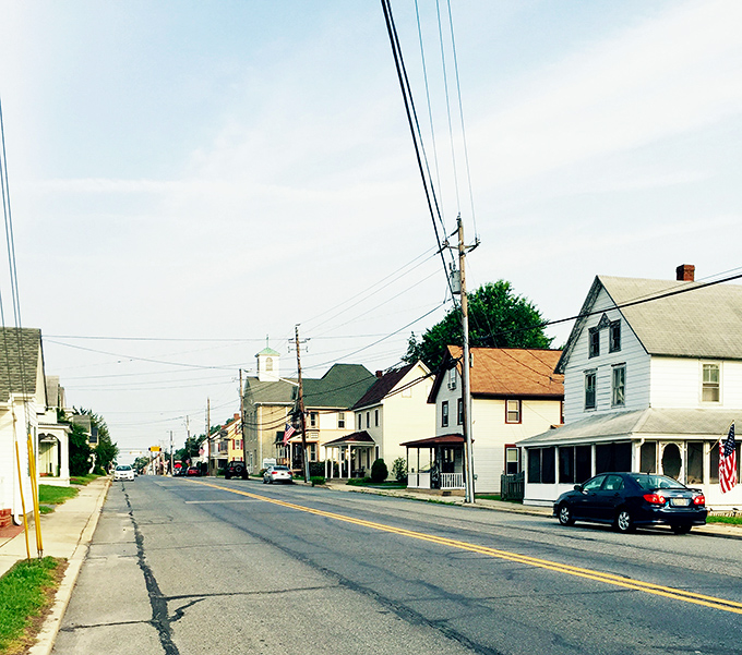 Felton's main drag stretches out like an invitation to slow down and stay awhile. 