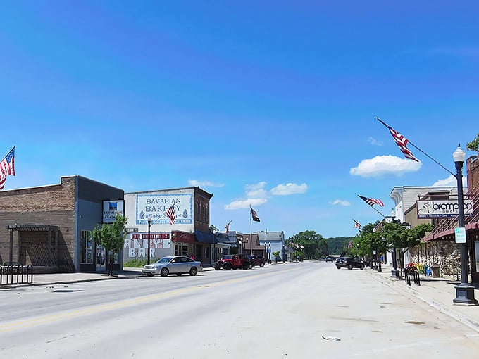 Gladstone's residential streets spread out like a comfortable quilt, where every house tells a story of contentment.