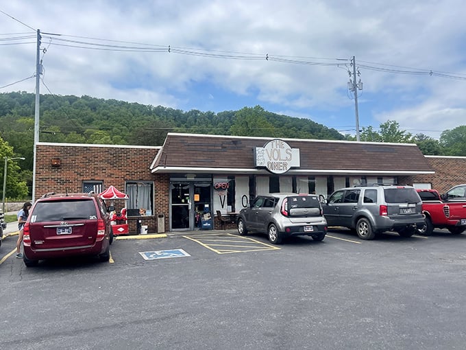 Rocky Top pride on full display! This brick diner serves up school spirit alongside hearty plates of Southern comfort.