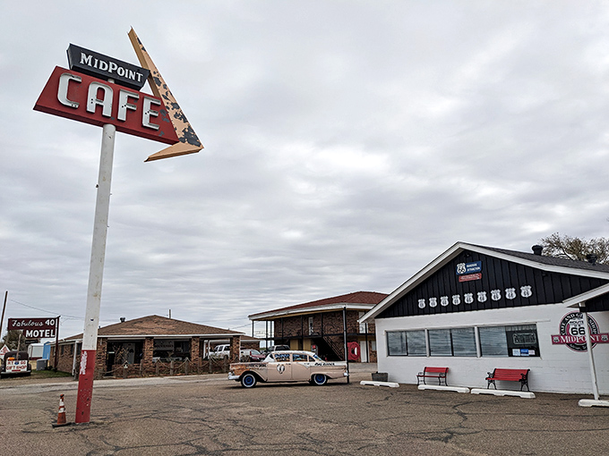 Route 66 nostalgia meets genuine good eats - road trip fuel that actually tastes like home cooking.