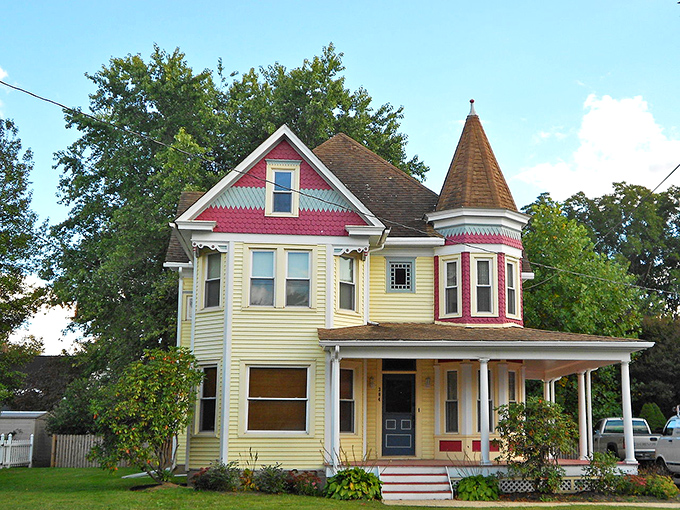 This Victorian beauty in Townsend showcases the architectural treasures that draw history lovers to Delaware's small towns.