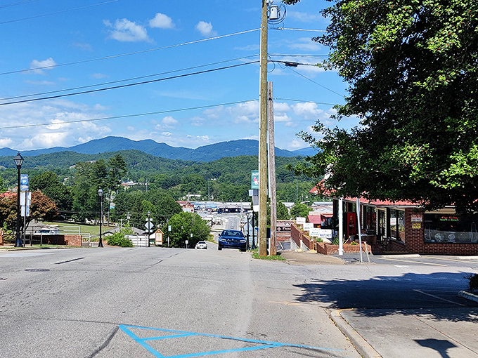 Franklin's mountain views make every drive feel like a scenic vacation without the airport hassles.