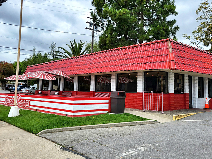 This red and white striped building brings county fair vibes to San Luis Obispo with flame-grilled perfection daily.