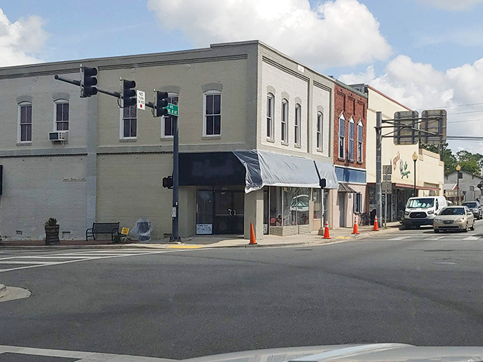 Southern hospitality flows through these streets like sweet tea, warming hearts and welcoming strangers home.