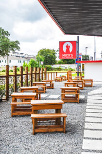 10 Iconic Fried Chicken Restaurants In Texas That Are Worth The Drive ...