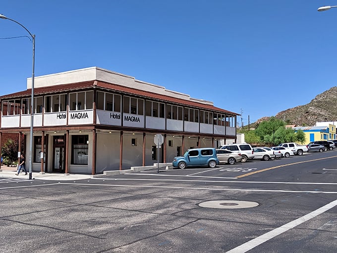 Desert wilderness starts at your doorstep in this budget-friendly mountain mining community.