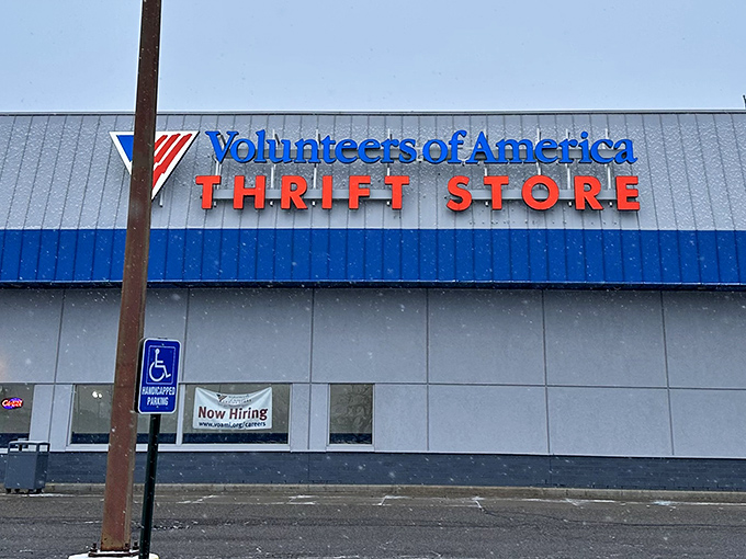 This warehouse-sized building promises enough treasures to fill your car and still leave room for more.