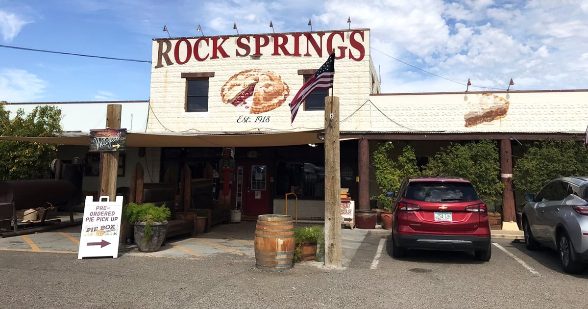 The Best Fish Fry In Arizona Is Hiding Inside This Homey Cafe