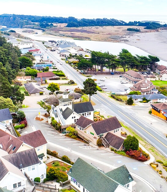 beautiful coastal town california ftr