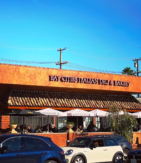 california deli mouthwatering cannoli ftr