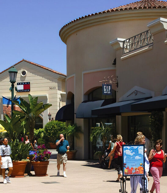 california outlet massive mall ftr