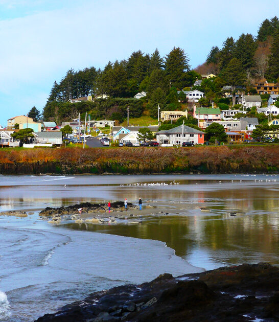 coastal town oregon hallmark ftr