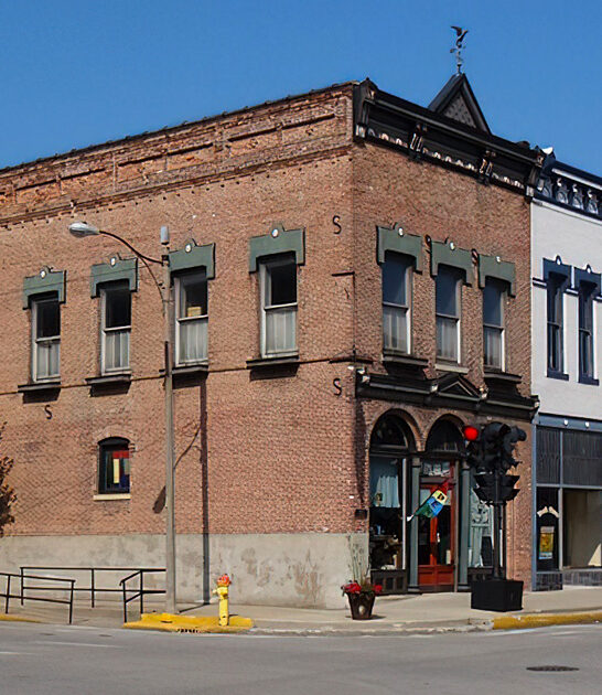 comfortable living illinois towns ftr