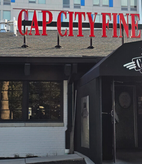crab cakes diner ohio ftr