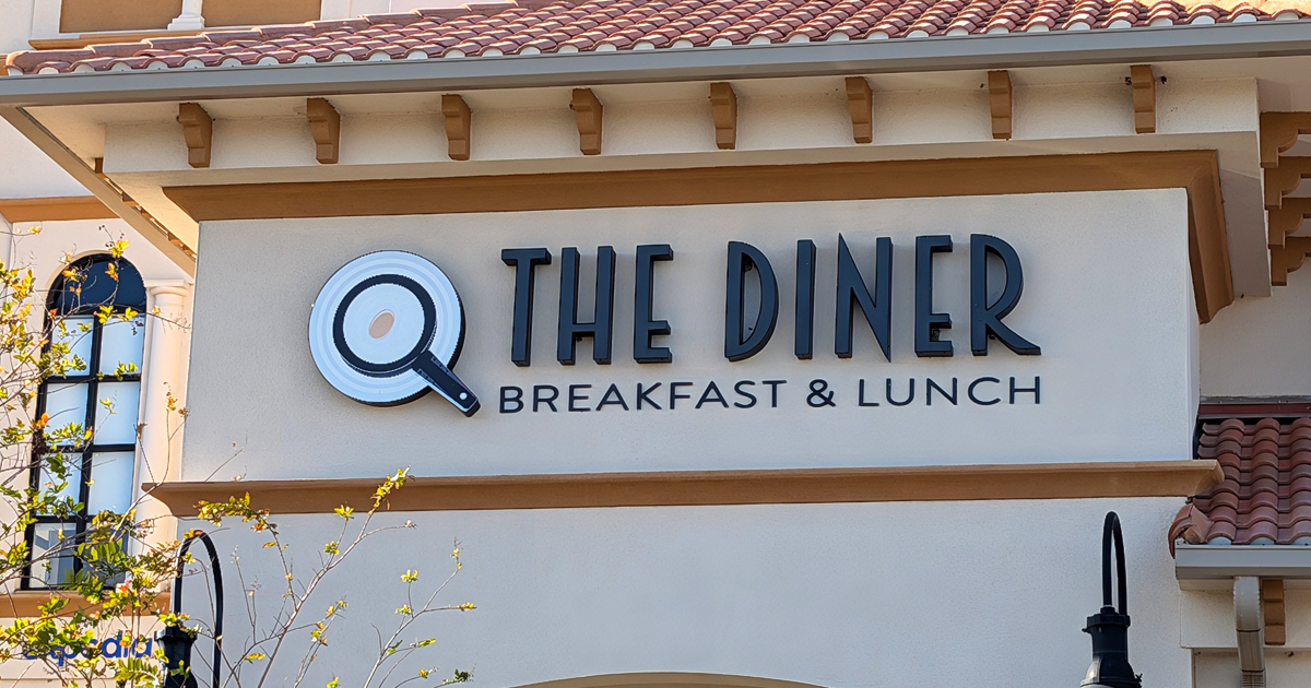 This Charming Diner In Florida Serves Up The Best Waffle Taco You’ll ...