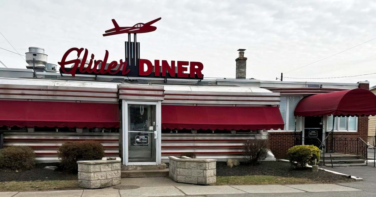 The Funky Diner In Pennsylvania Locals Swear Has The State’s Best ...