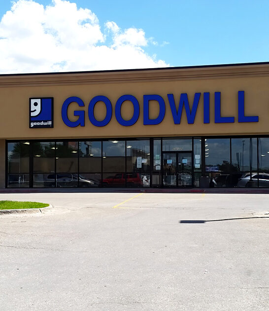 dream thrift store iowa ftr