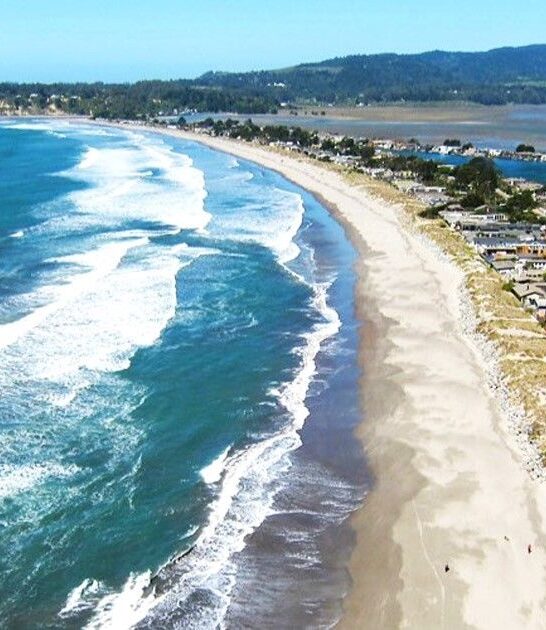 dreamy beach california towns ftr
