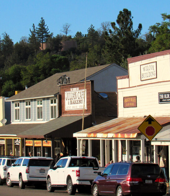 dreamy postcard town california ftr