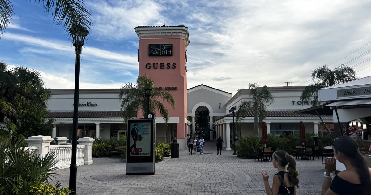 7 Enormous Outlet Malls In Florida That Are Absolutely Worth The Drive