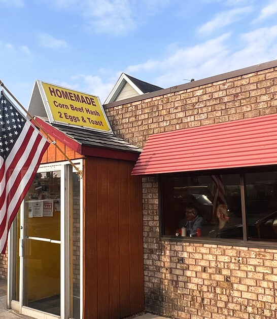 iconic cheeseburgers diner minnesota ftr