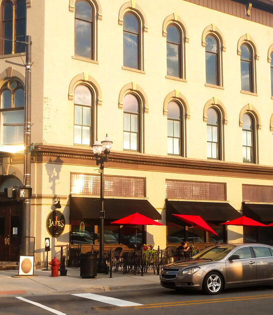 iconic steakhouse restaurant michigan ftr