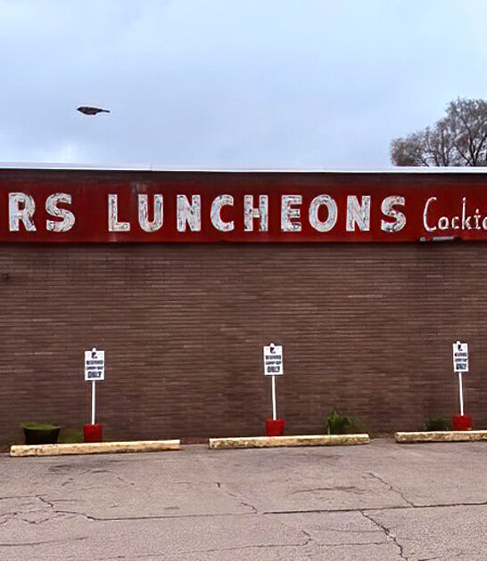 michigan restaurant pizza best ftr