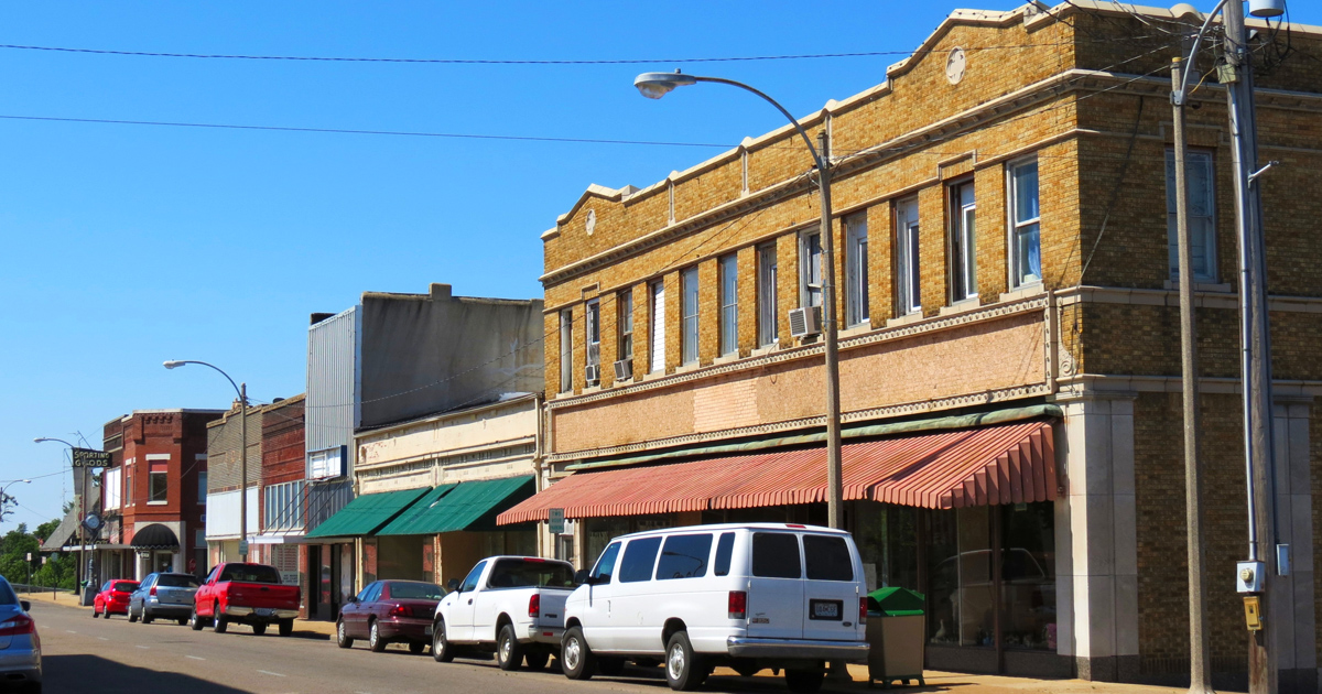 10-peaceful-small-towns-in-missouri-that-are-perfect-for-a-weekend-drive