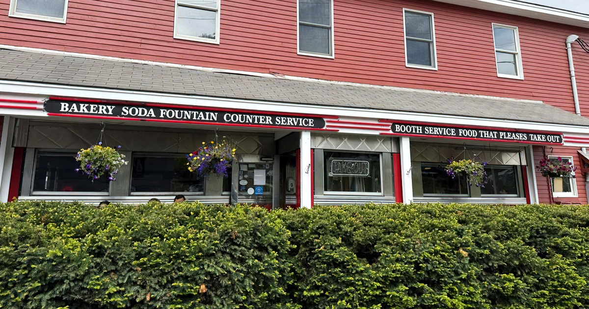 This Classic Diner In New Hampshire Serves Up The Best English Muffin ...