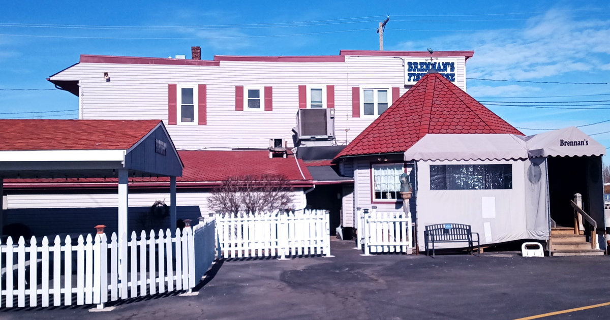 This No-Frills Restaurant In Ohio Serves Up The Best Frog Legs You’ll ...