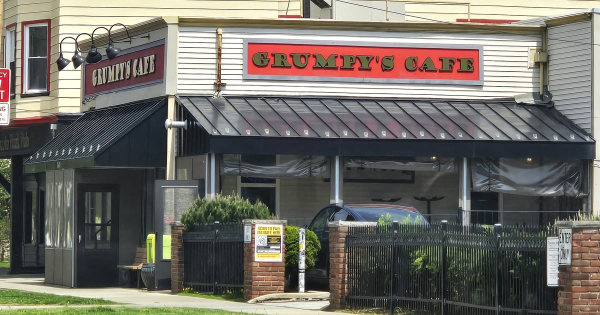 People Drive From All Over Ohio For The Eggs Benedict At This ...