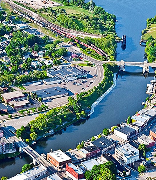 paradise michigan lakeside town ftr