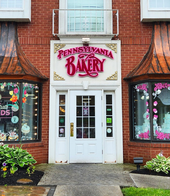 pennsylvania bakery mouthwatering cupcakes ftr