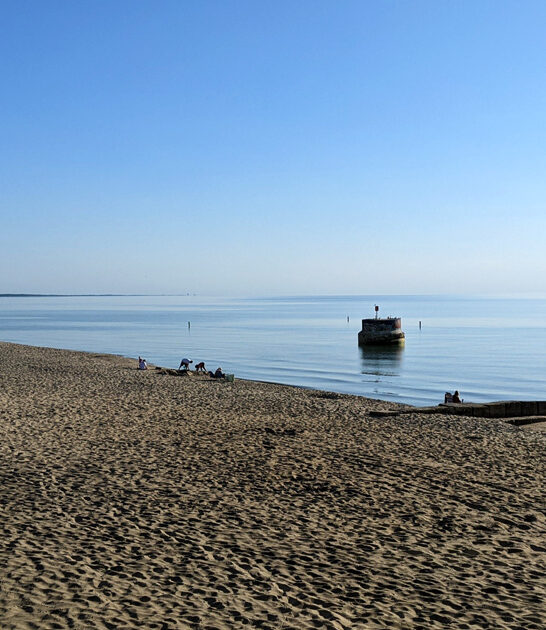picturesque relaxing michigan beach ftr