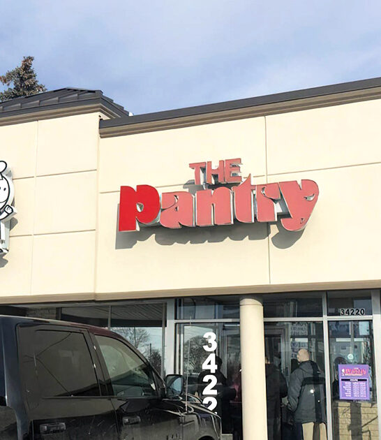 restaurant michigan strawberry crepes ftr