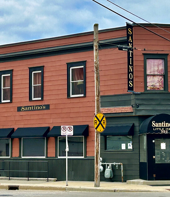 restaurants wisconsin pizza underrated FTR