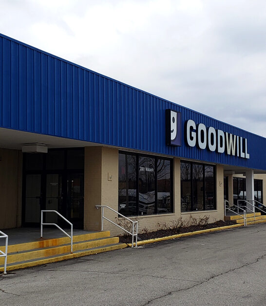 secondhand shops illinois huge ftr