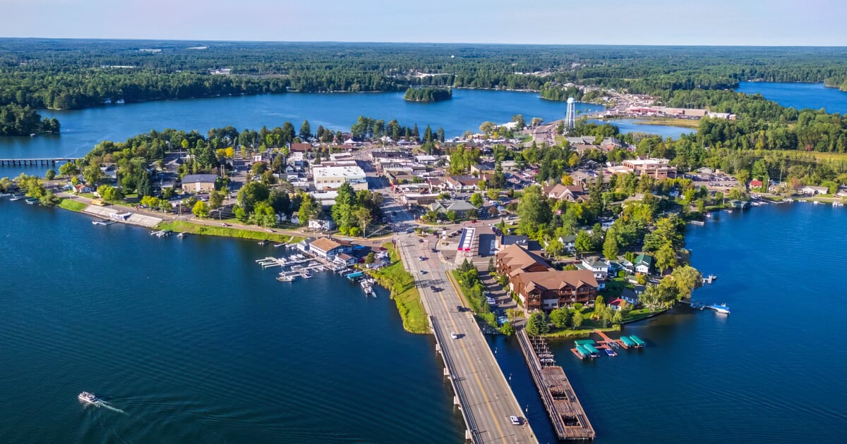 10 Serene Lake Towns In Wisconsin Perfect For A Relaxing Escape