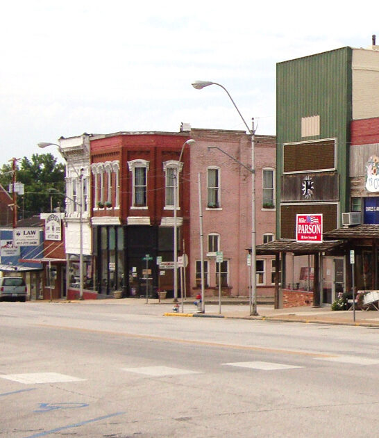 slow life town missouri ftr