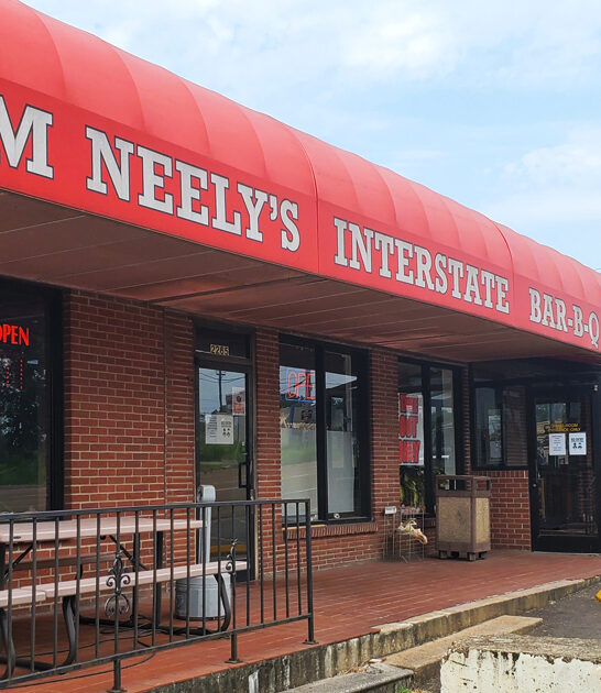 smoked sausage sandwich tennessee ftr