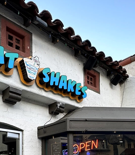 strawberry fudge shake california ftr