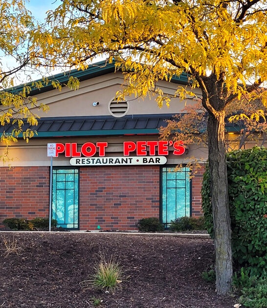 themed restaurant illinois fish ftr