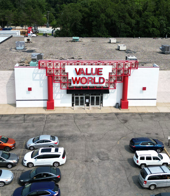 thrift store enormous michigan ftr