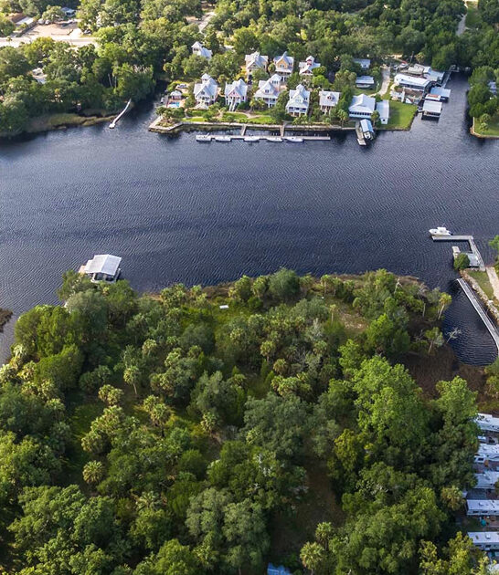 tranquil florida river town ftr