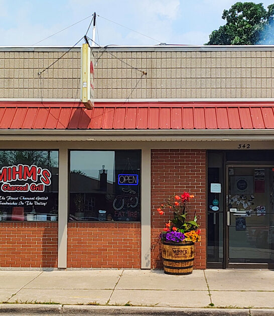 unassuming burger wisconsin dine ftr