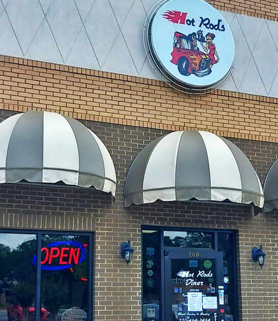 unassuming georgia peach cobbler ftr