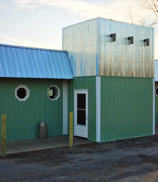 unassuming michigan seafood restaurants ftr