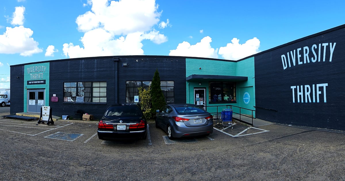 8 Enormous Thrift Stores In Virginia Where You Can Lose Yourself For Hours